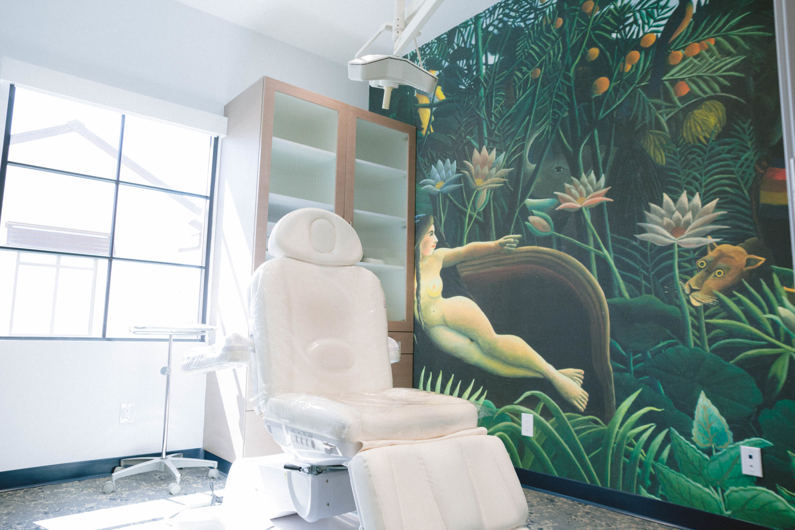 Tour our Dallas-Area Offices | Dermatologist Dr. Ellen Turner